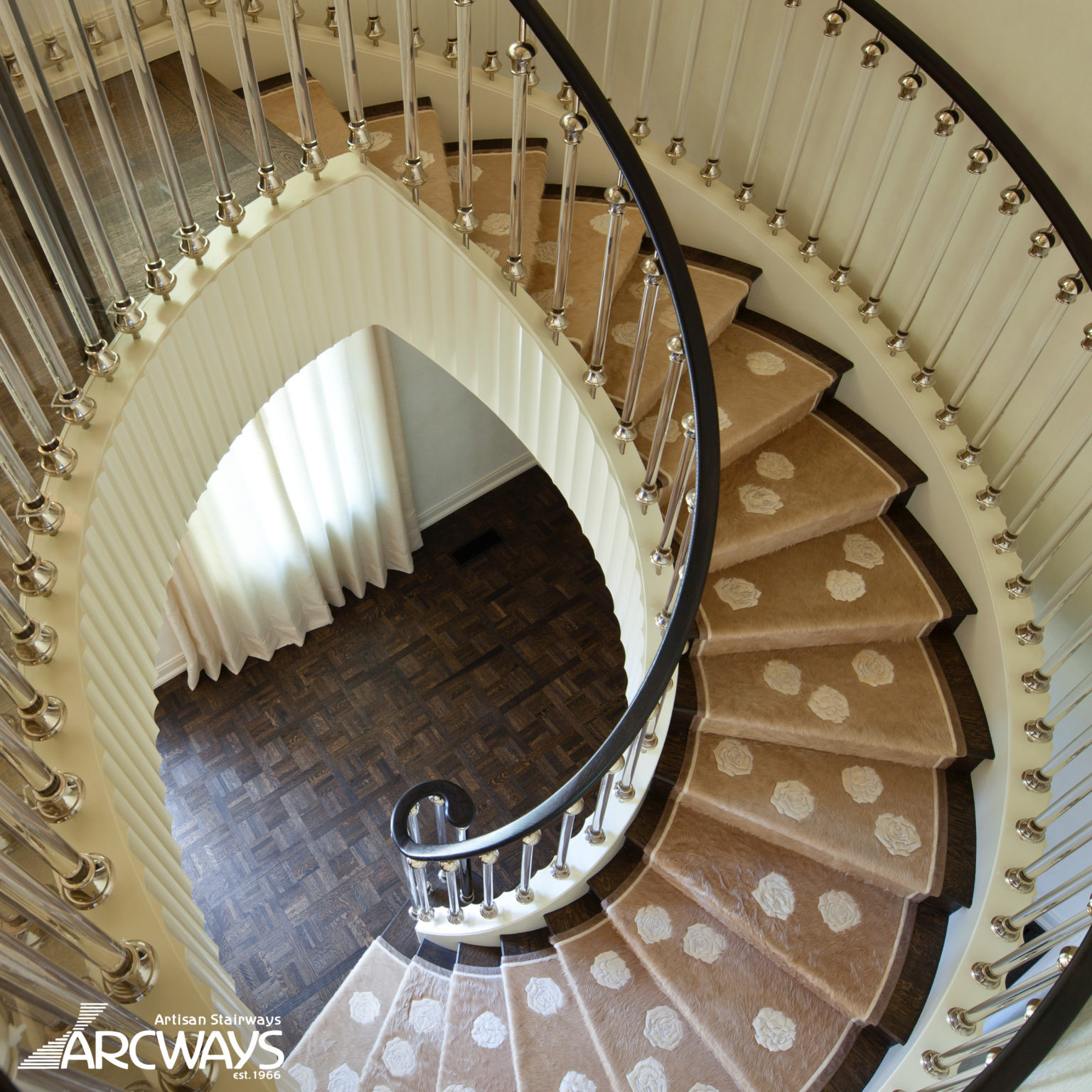 Custom Stairs in Texas : Custom Spiral & Curved Stairs