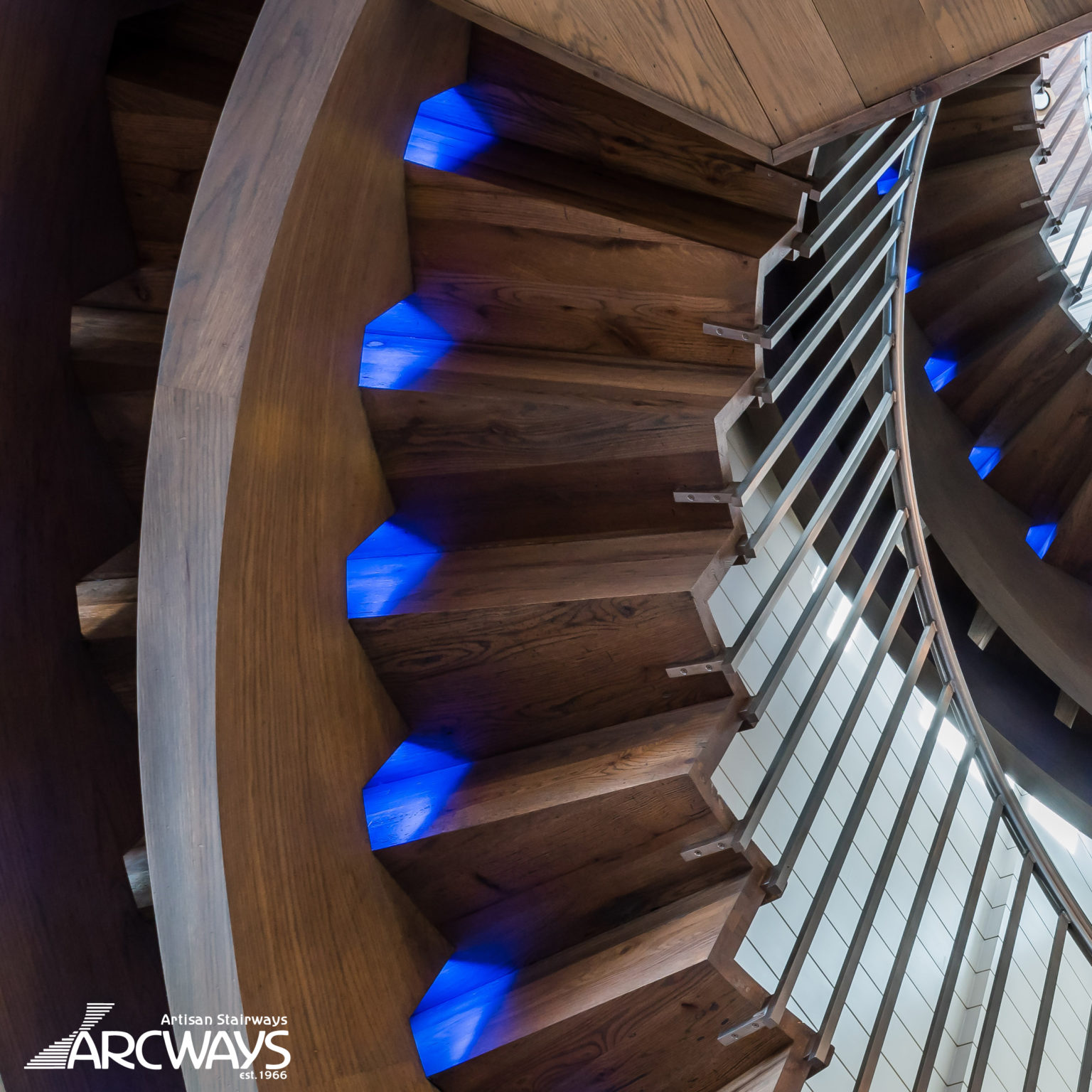 Custom Details: Stairs with Integrated LED Lighting by Arcways