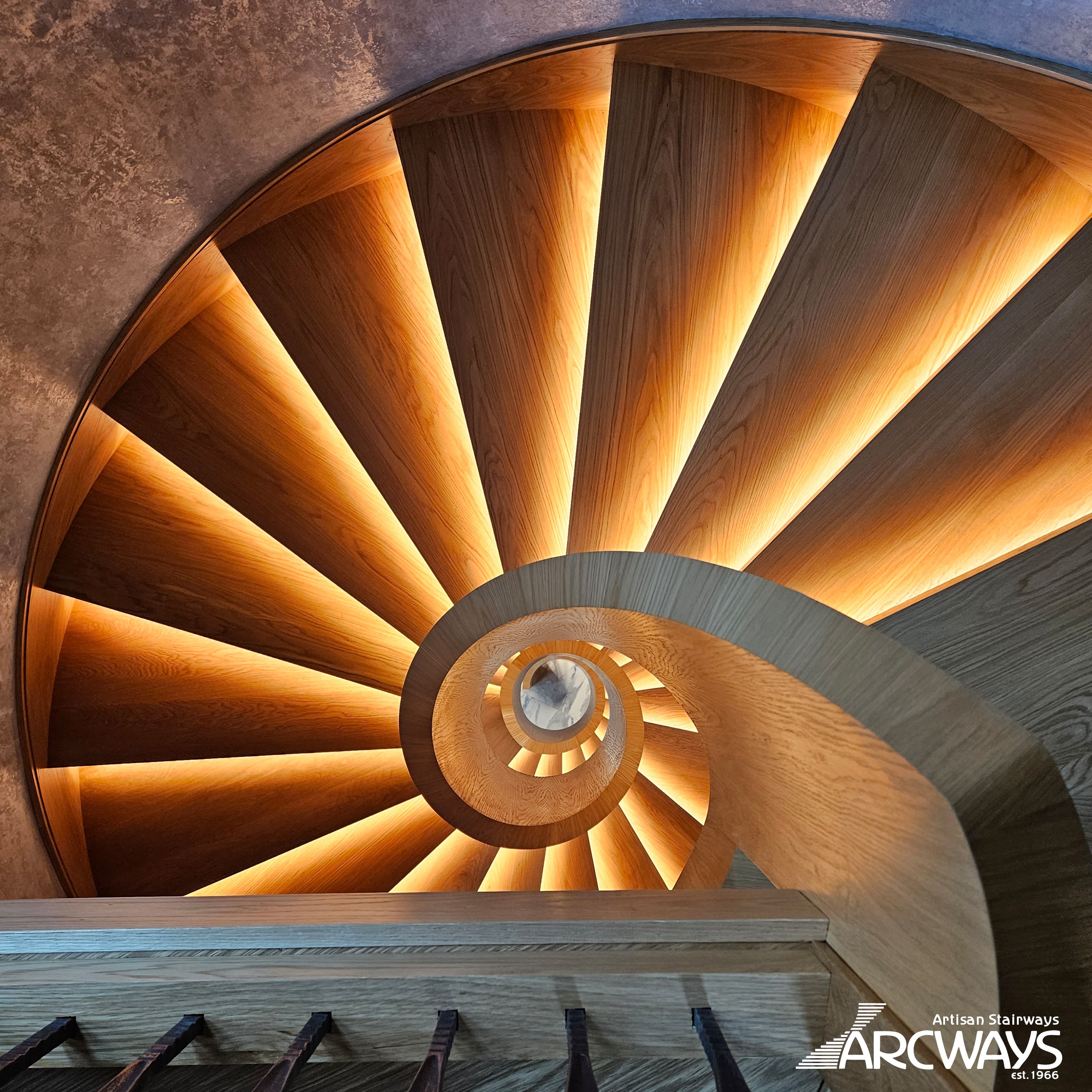 Custom Details: Stairs with Integrated LED Lighting by Arcways